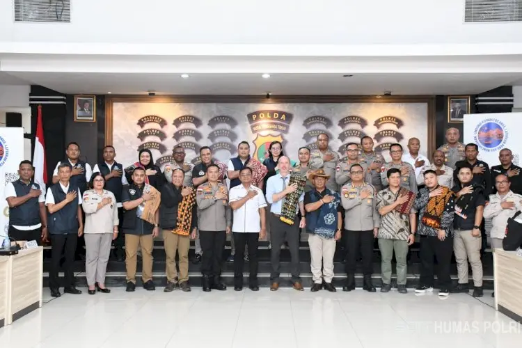 Perkuat Sinergi Internasional Bersama AFP dan Divhubinter Polri Lewat ...